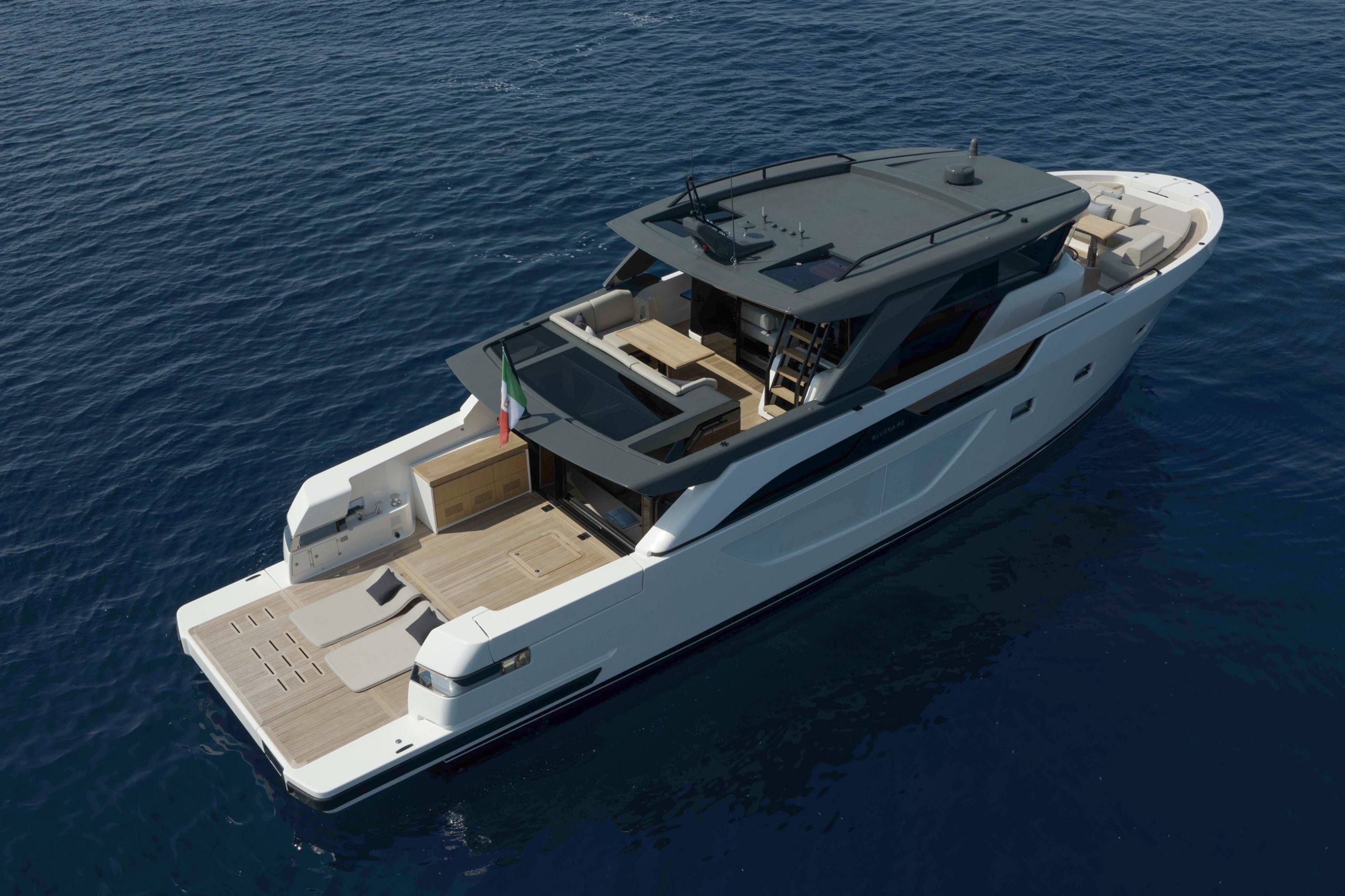 Yacht CC, Bluegame | CHARTERWORLD Luxury Superyacht Charters